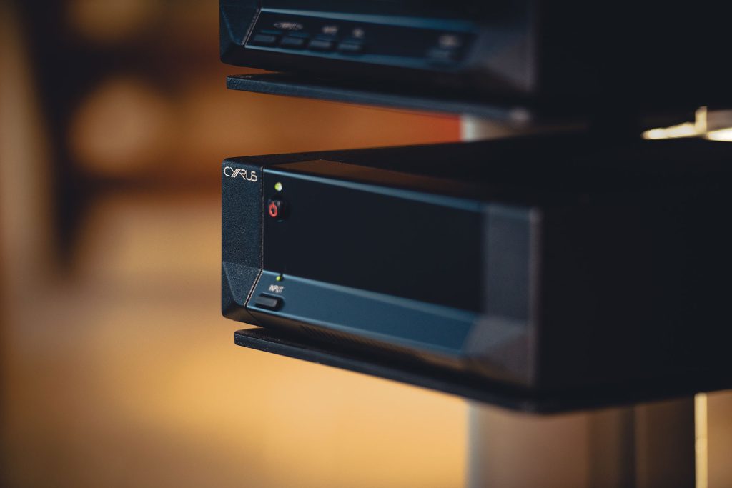 CYRUS Stereo 200 Signature Power Amplifier 400Watts RMS Power